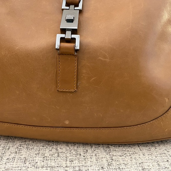 Bags | Gucci Tan Leather Shoulder Bag | Poshmark
